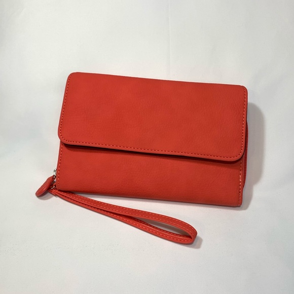mundi | Bags | Nwot Mundi Big Fat Rfid Blocking Checkbook Wallet | Poshmark